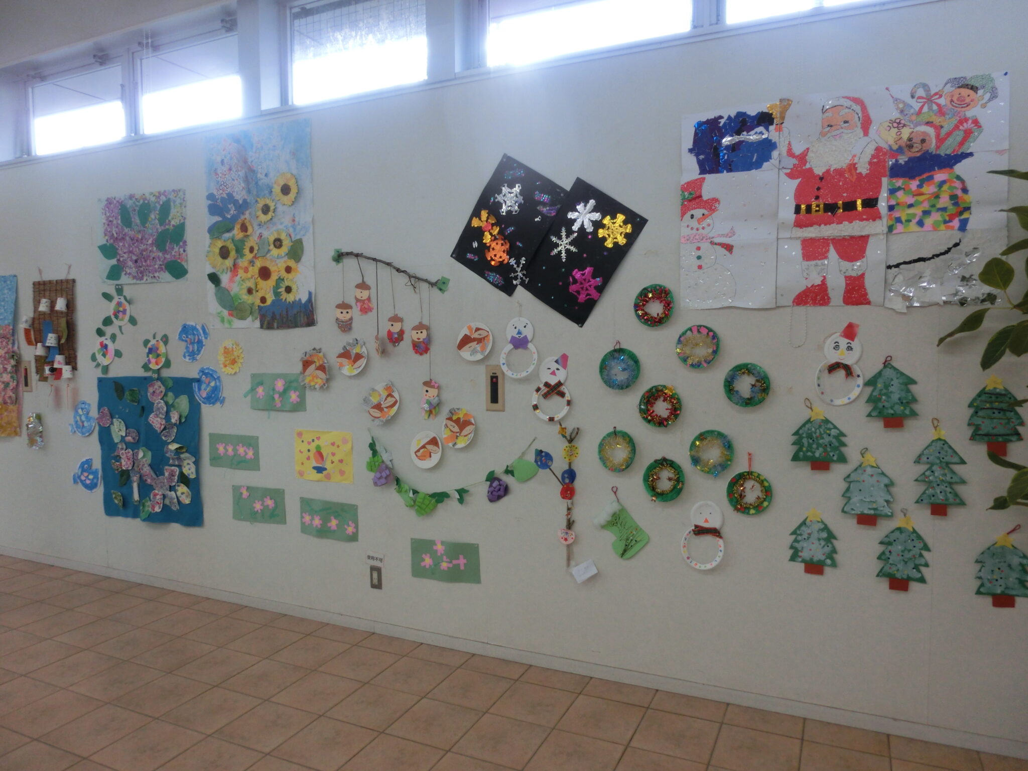 いたみ杉の子作品展 - 伊丹市立みどりのプラザ